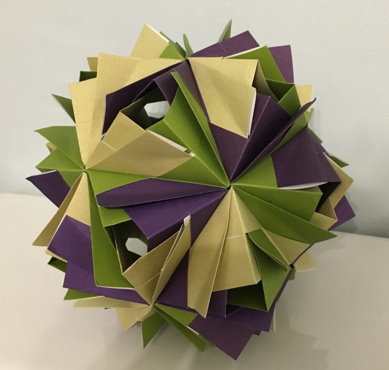Modular origami – Polypompholyx