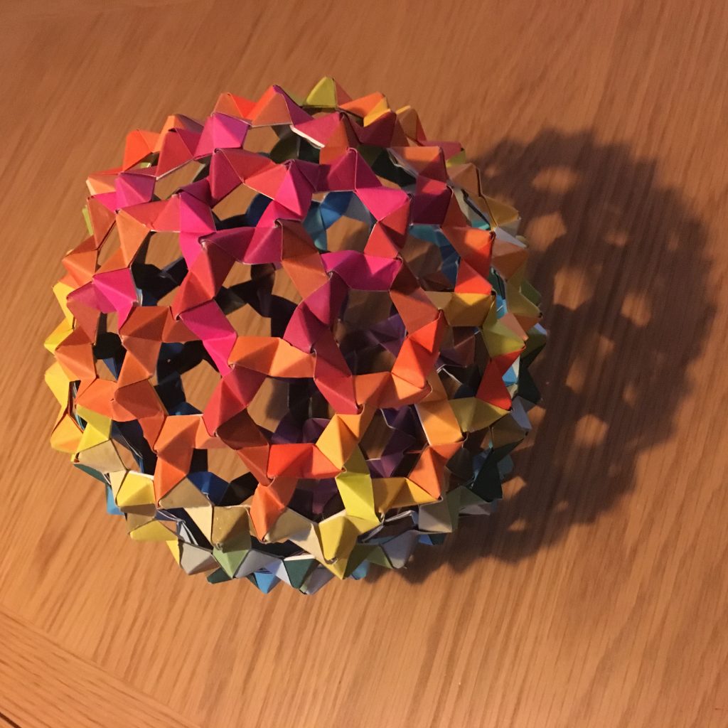 Modular origami – Polypompholyx